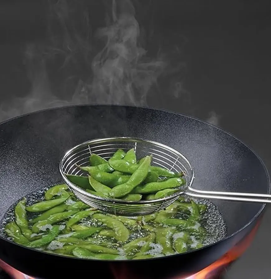 How To Eat Edamame: Taste and Tips