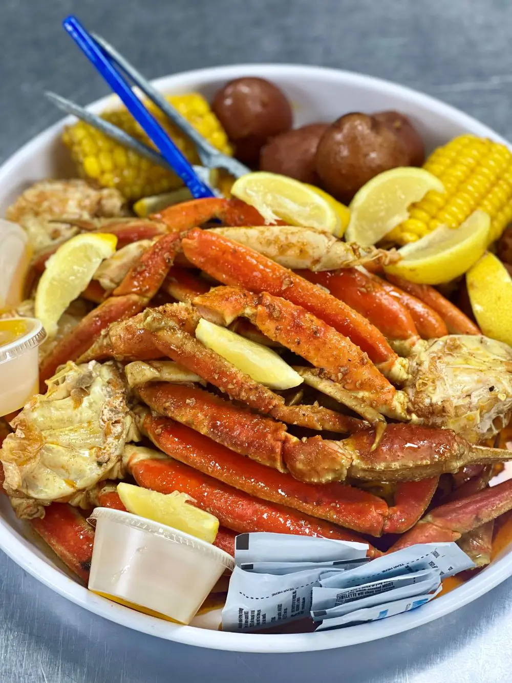 How To Boil Crab Legs At Home (With Easy Steps)